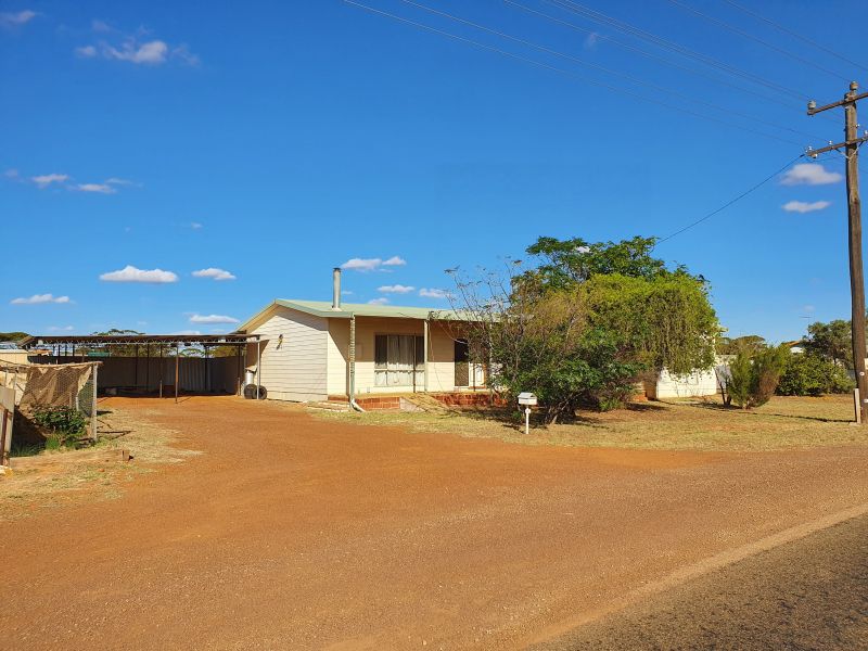 For Sale By Owner Southern Cross WA 6426 | 51 Polaris St