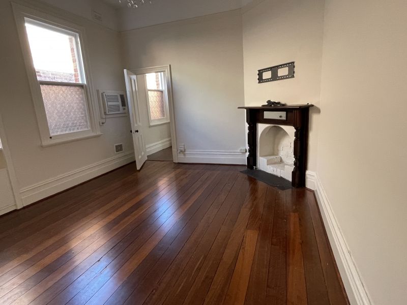 Private Rental: 9 Lincoln Street, Perth, WA 6000